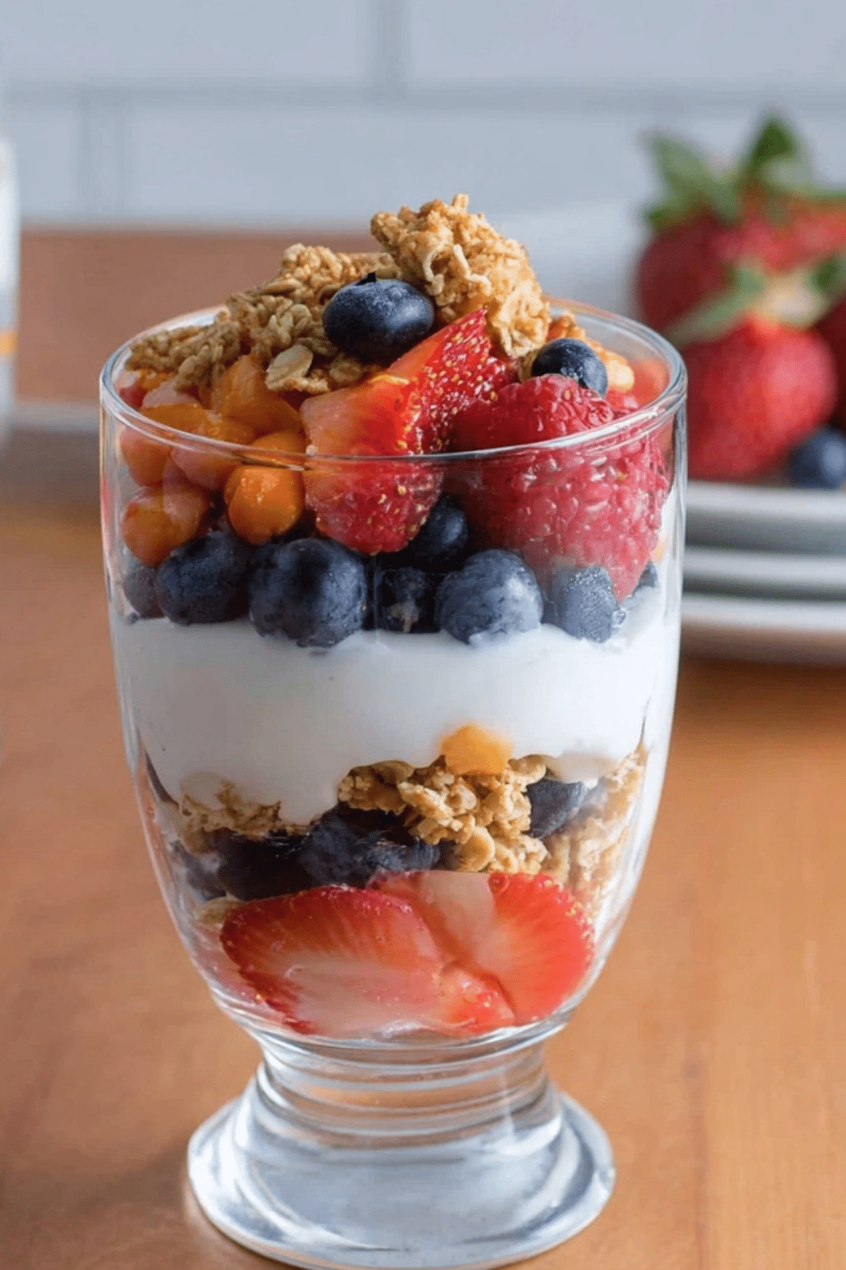 Fruit & Yogurt Parfait: Healthy Recipe to Try Today - ZazaCook