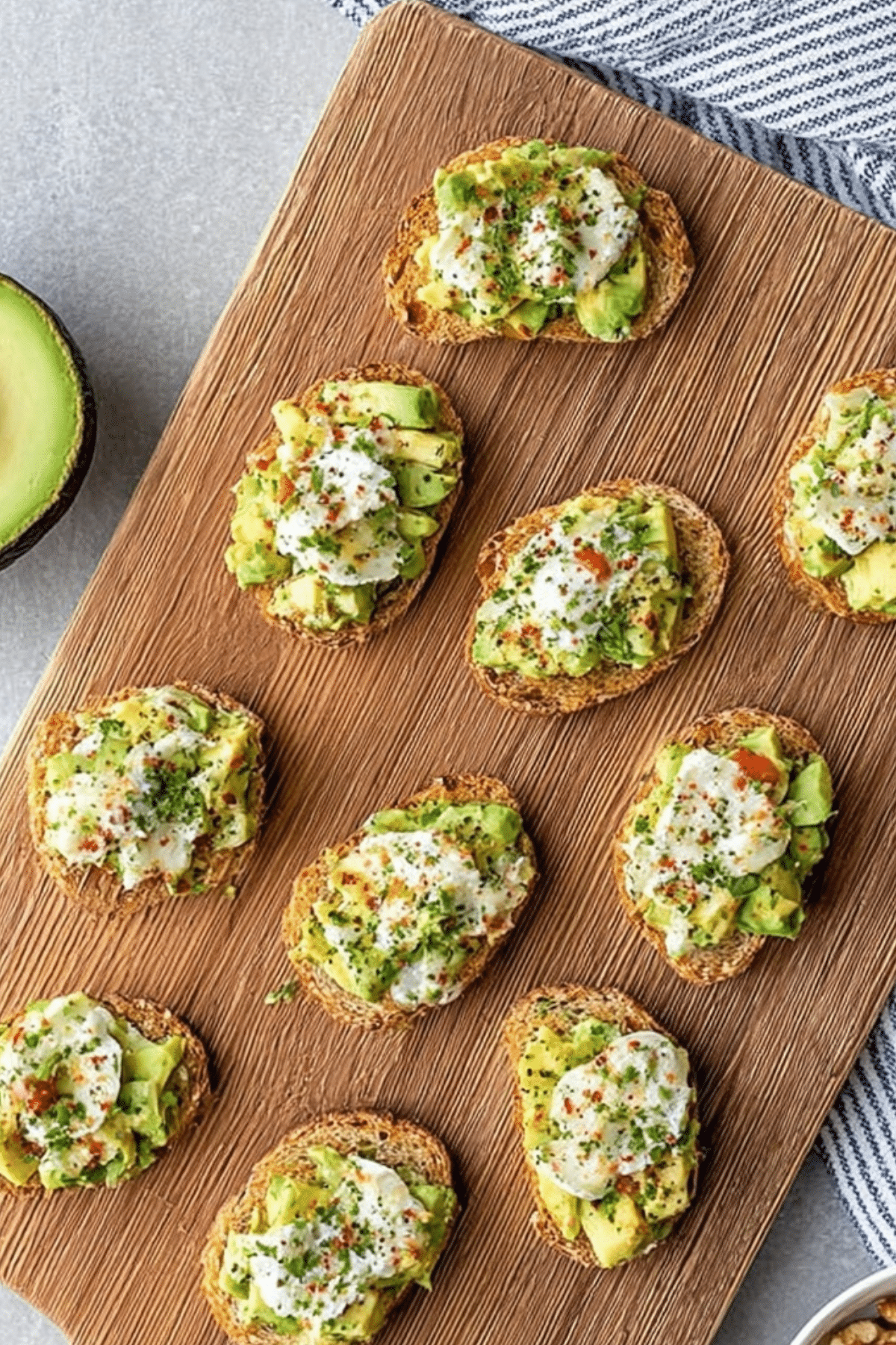 Miniature Avocado Toasts – Healthy & Easy Recipe - ZazaCook