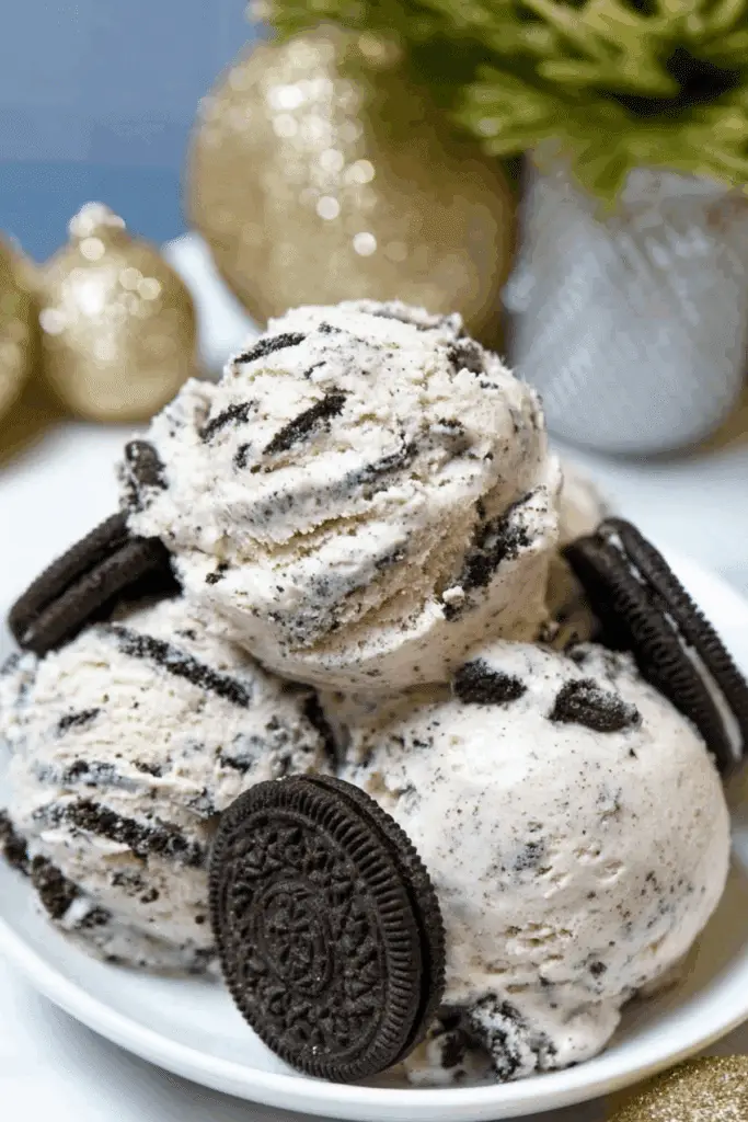 Cookies and Cream Ice Cream – Easy Recipe (No Eggs) - ZazaCook
