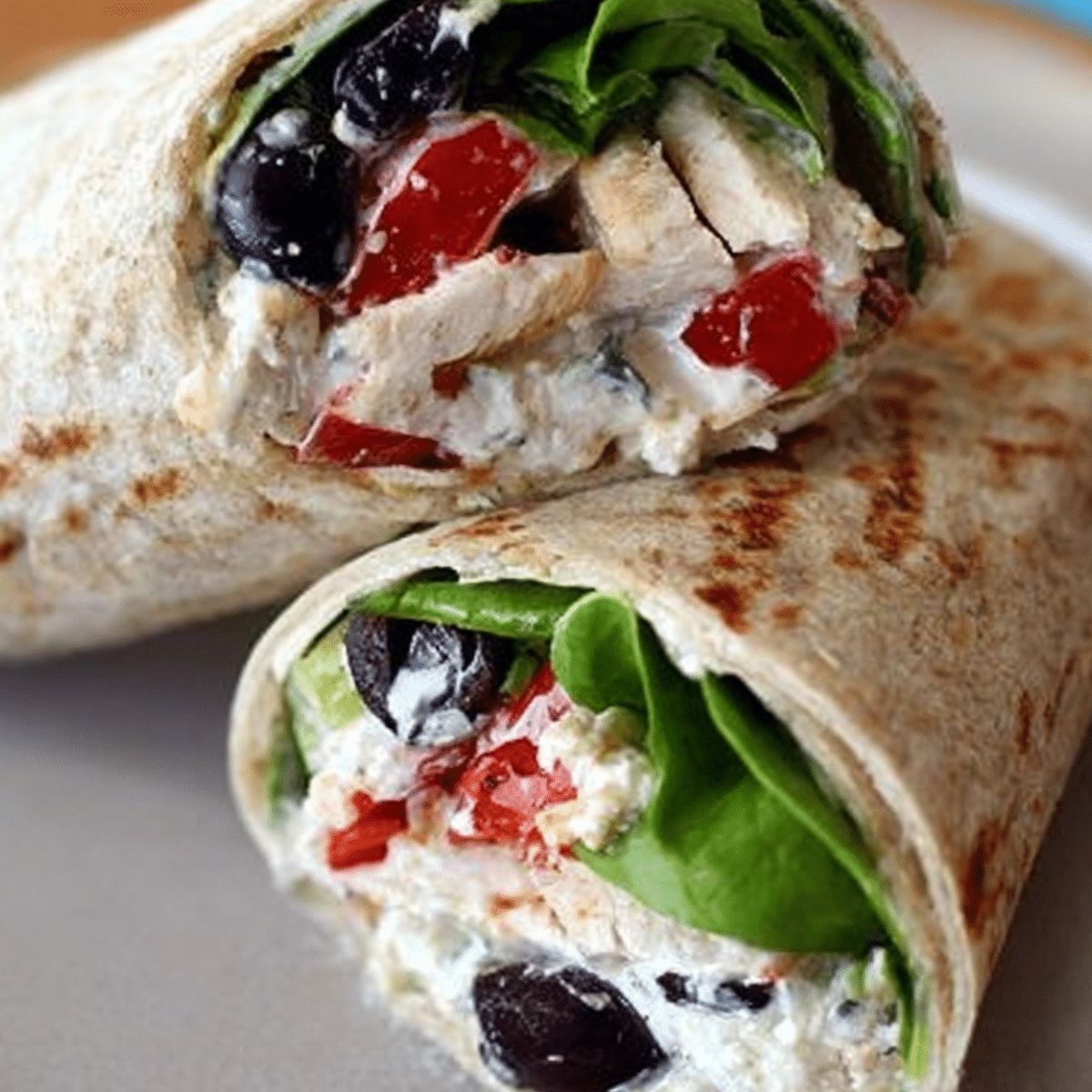 Mediterranean Chicken Wraps – Quick & Easy 15-Minute Recipe - ZazaCook