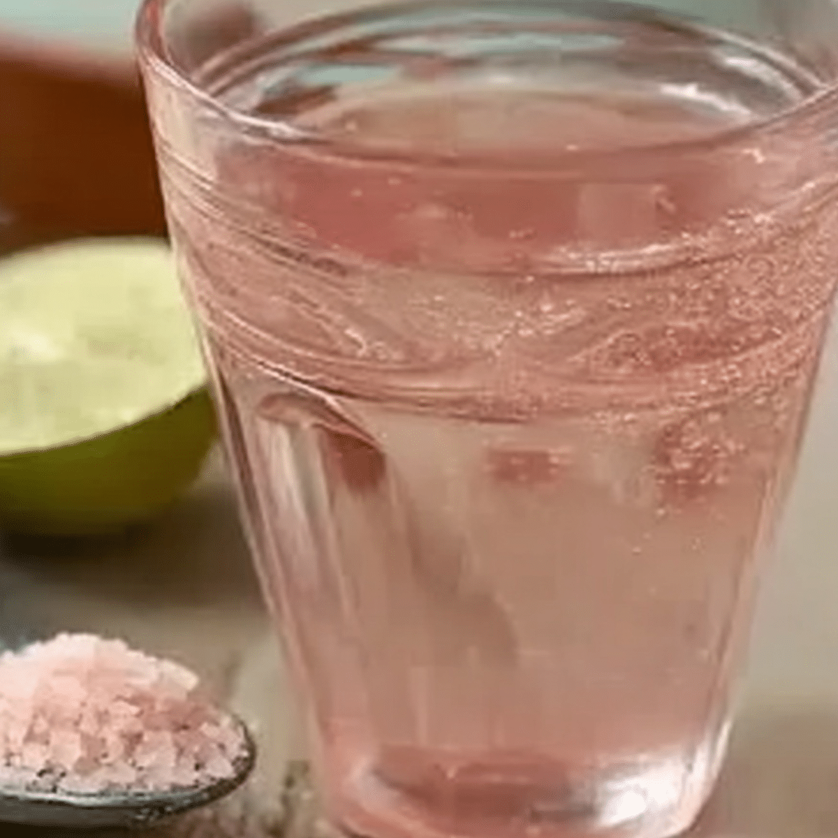 Pink Salt Trick Recipe – 1 Easy Morning Habit for Weight Loss - ZazaCook