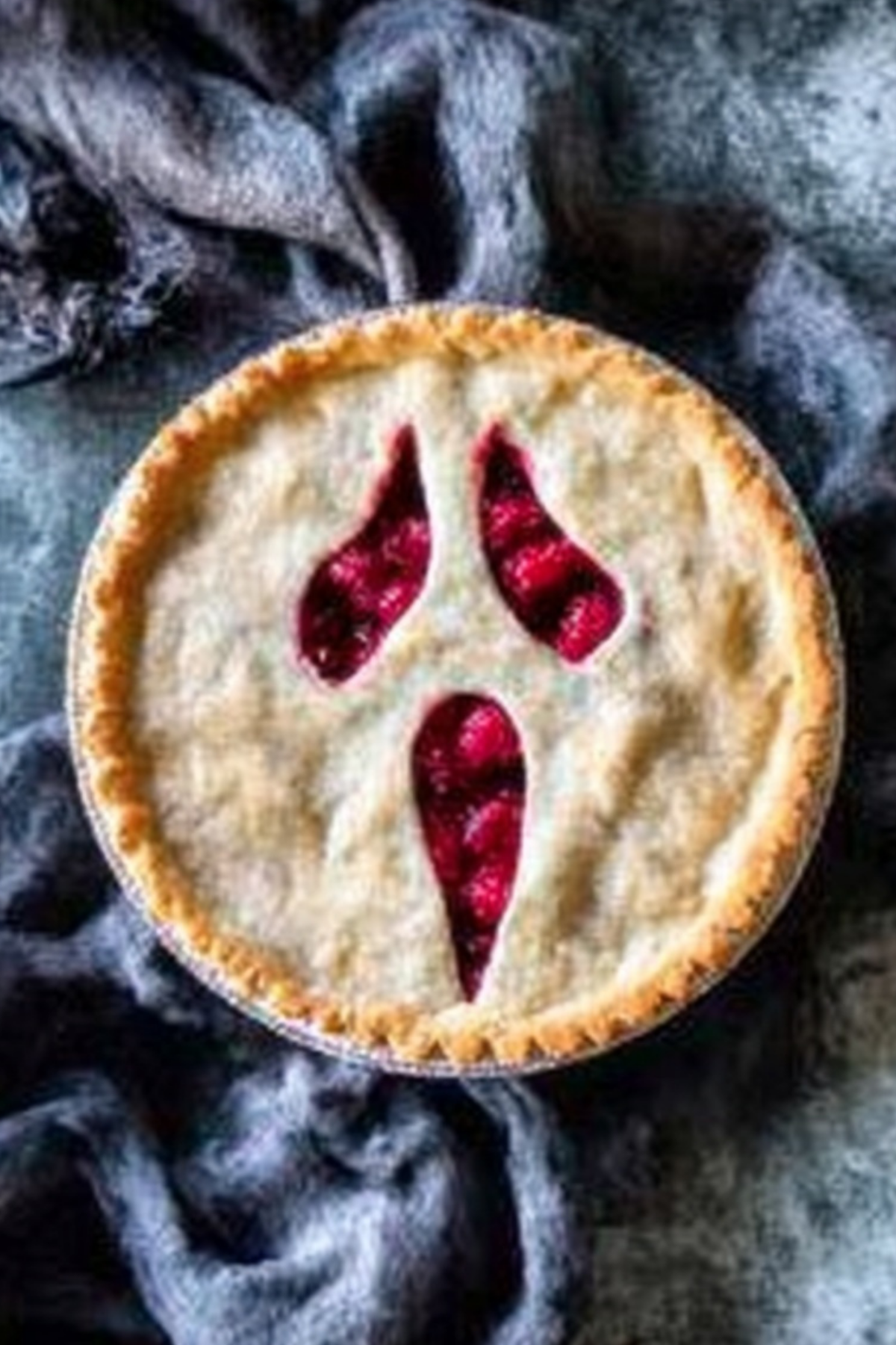 Spooky Halloween Scream Raspberry Pie – Easy Steps - ZazaCook