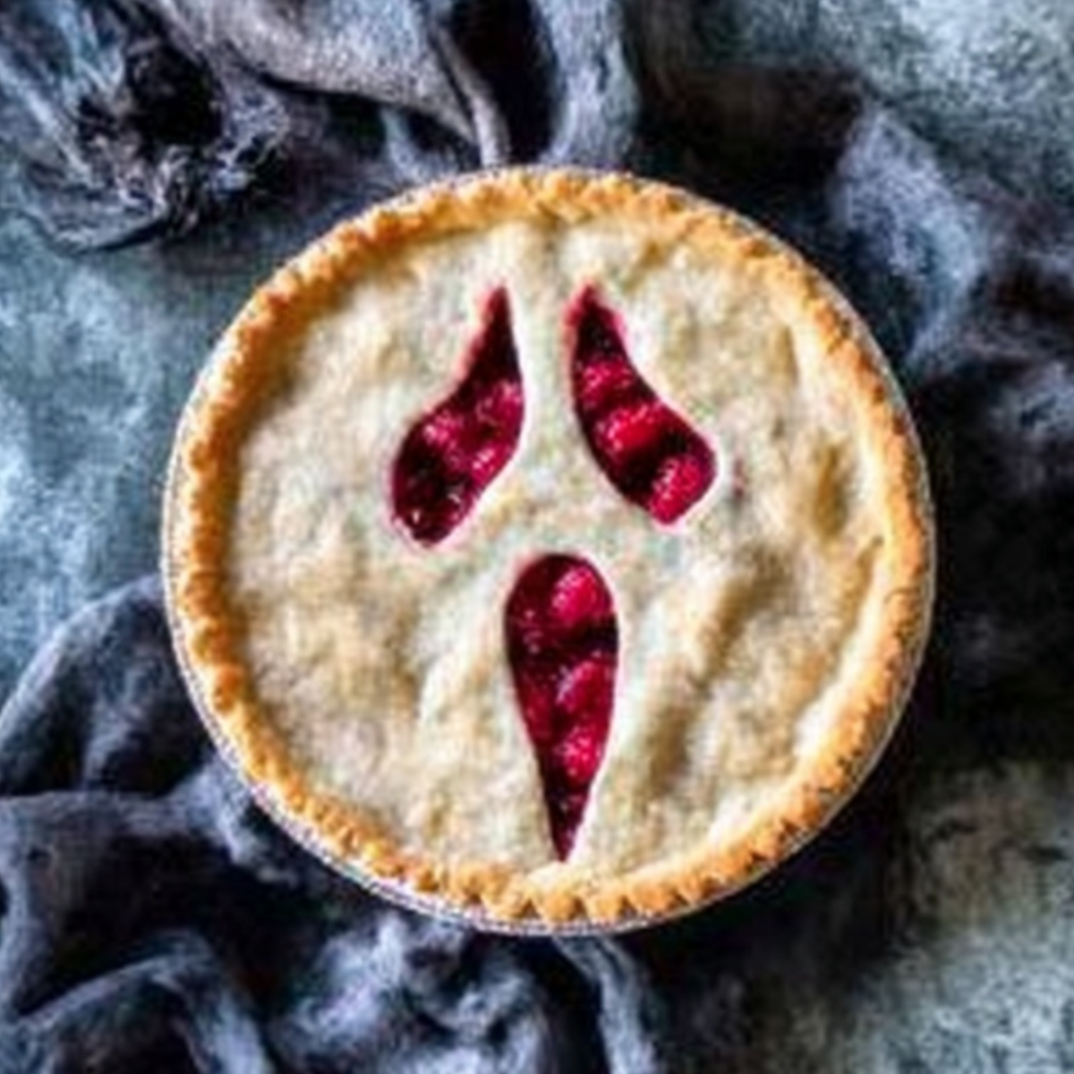 Spooky Halloween Scream Raspberry Pie – Easy Steps - ZazaCook