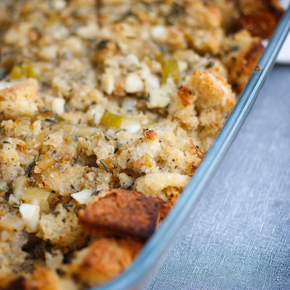 Grandma’s Thanksgiving Dressing – Easy & Delicious Recipe - ZazaCook