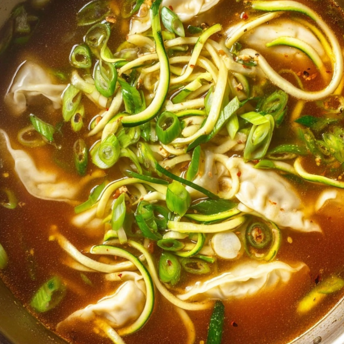 Gyoza Soup: Delicious & Easy Japanese Dumpling Recipe - ZazaCook