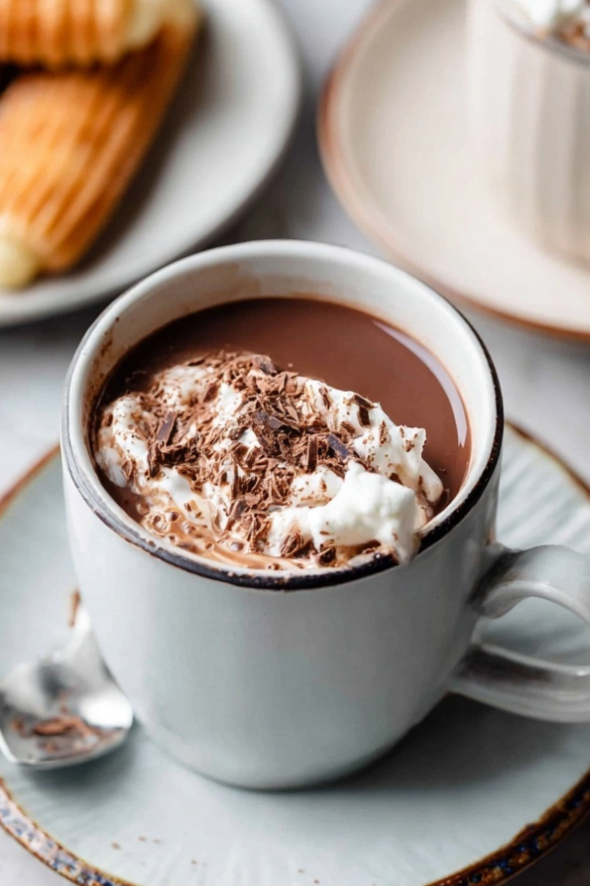 European Hot Chocolate – Best Thick & Creamy Recipe - ZazaCook