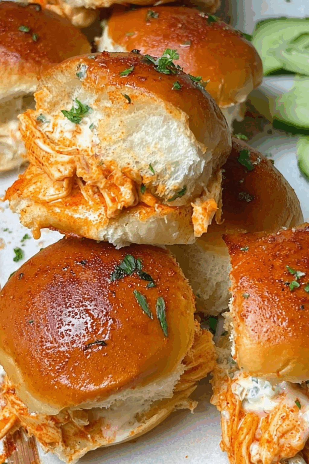Spicy Buffalo Chicken Sliders – Easy & Flavorful Recipe - ZazaCook