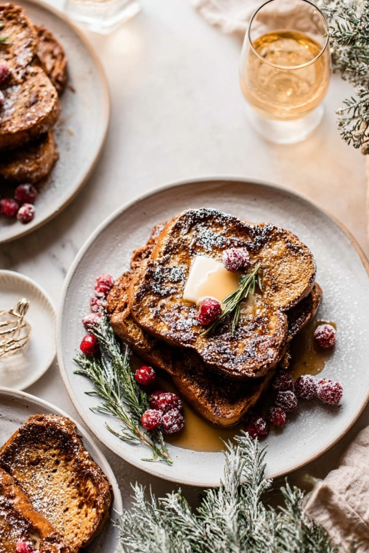 Gingerbread French Toast – Easy & Festive - ZazaCook