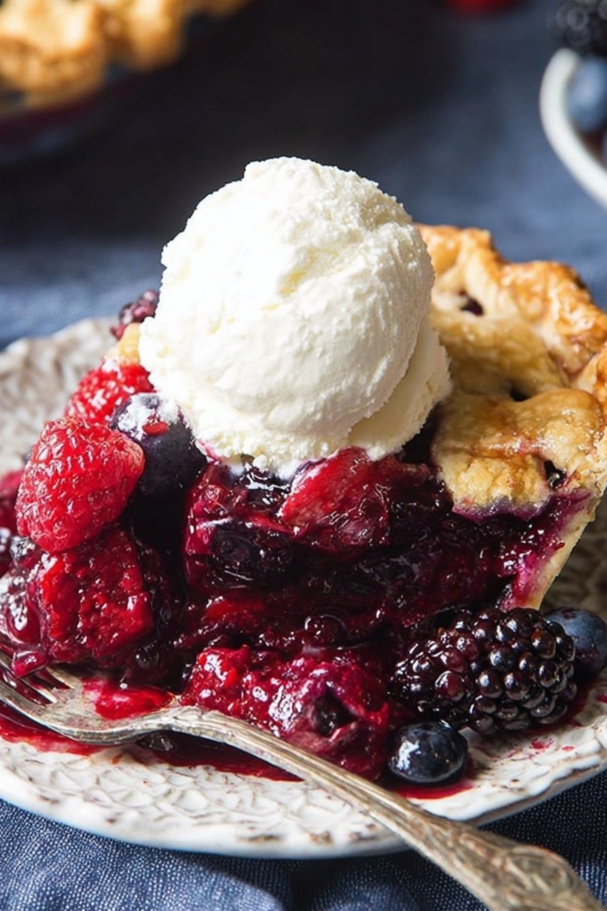 Mixed Berry Pie Recipe – Easy Homemade Treat - ZazaCook