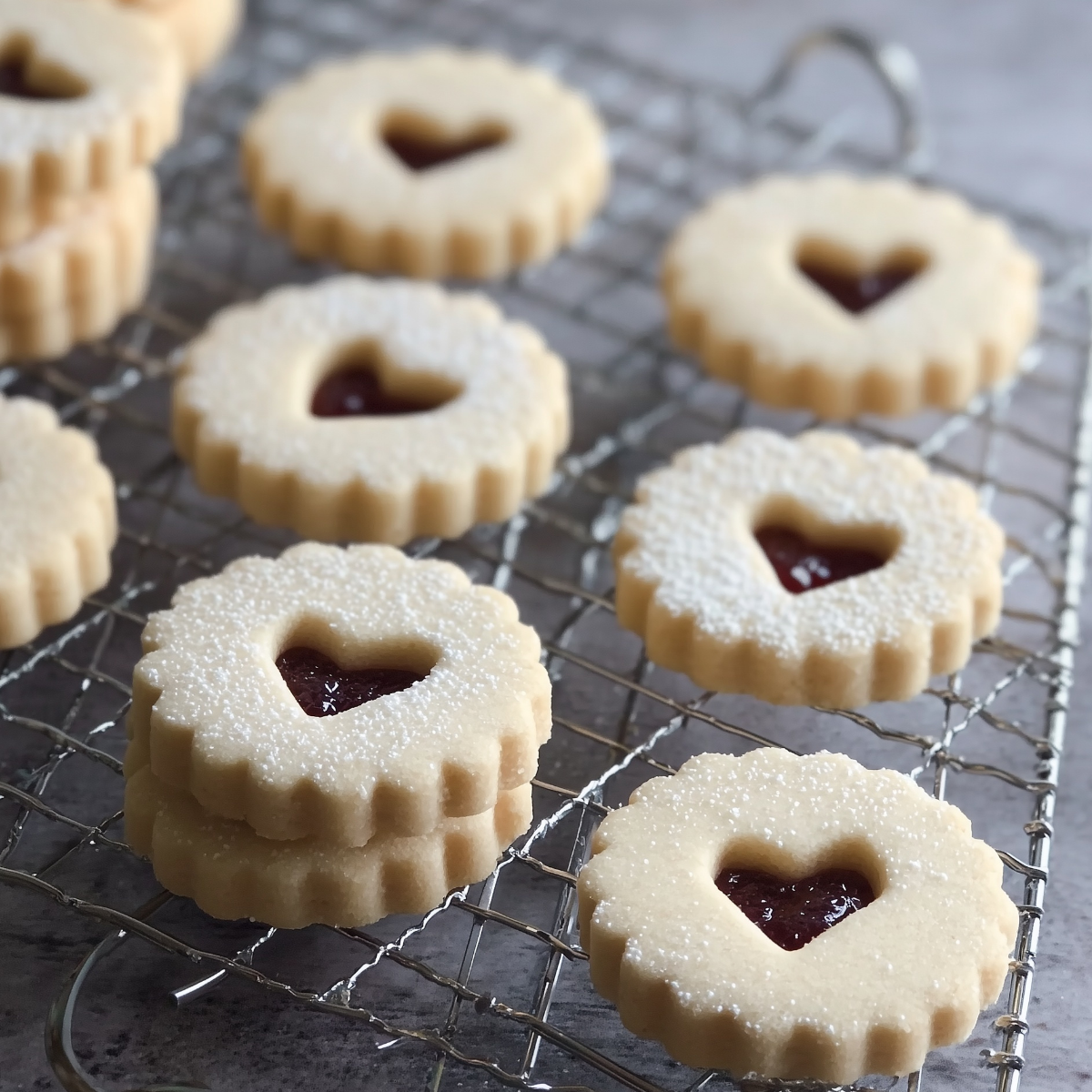 Soft and Sweet Linzer Cookies – Simple & Delicious - ZazaCook
